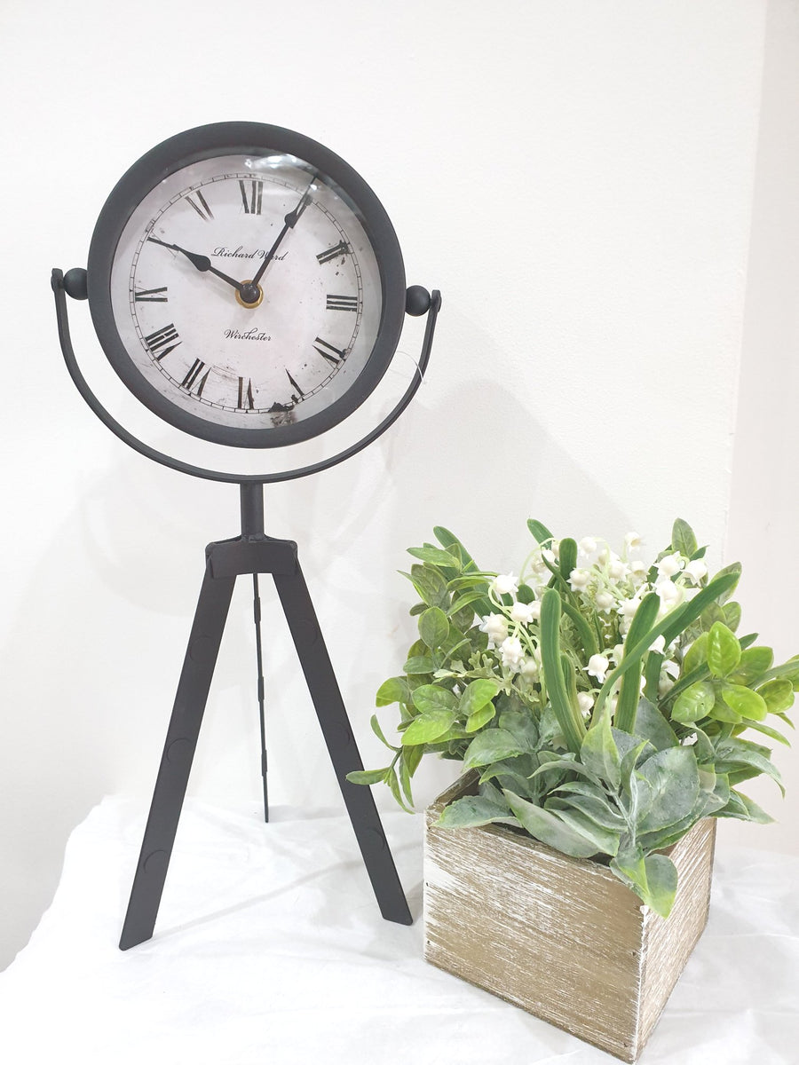 Vintage Tripod Clock in Black – Victorias-Interiors-